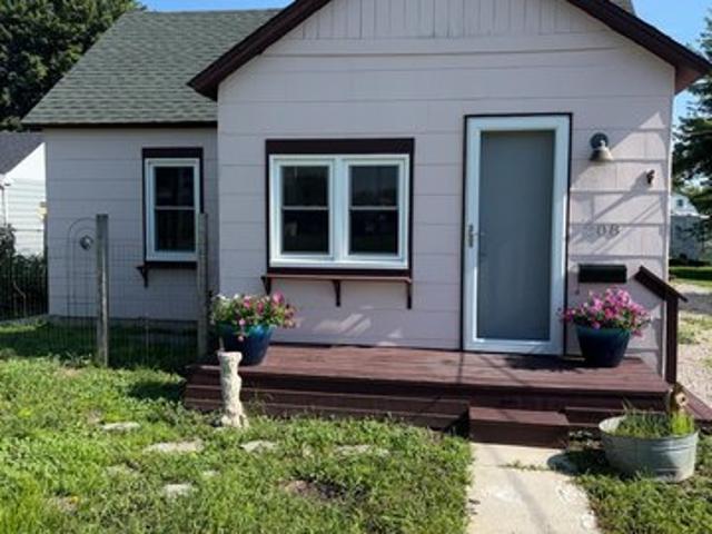 208 W Washington St, Oak Harbor, OH 43449