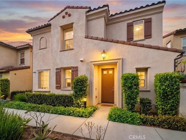 208 W Cork Tree Dr, Orange, CA 92865