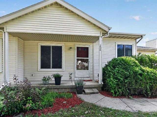 208 W Clover Lane