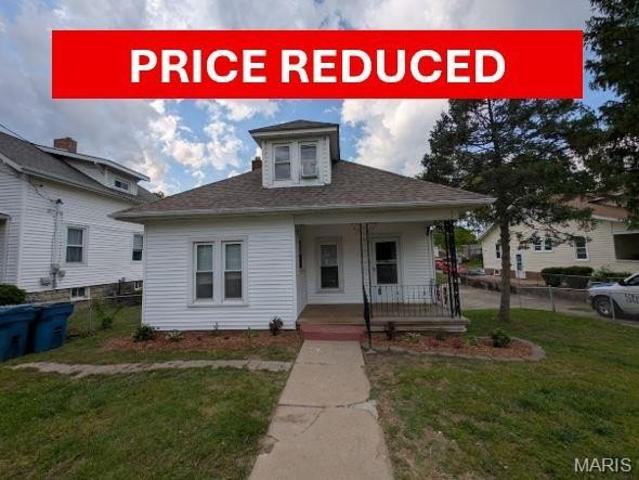 208 W Elm St, Alton, IL 62002