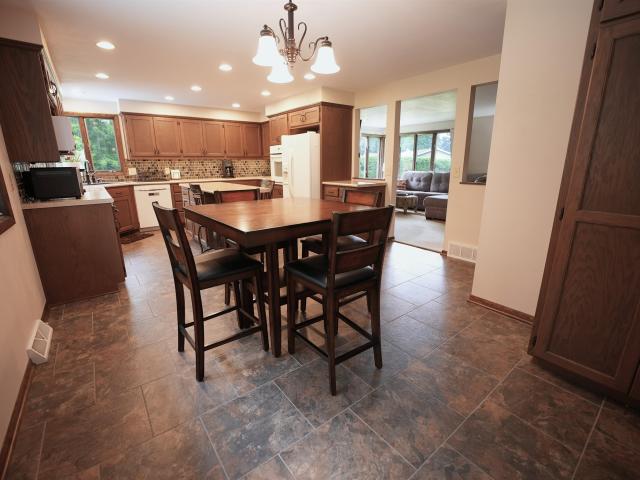 208 w highland drive