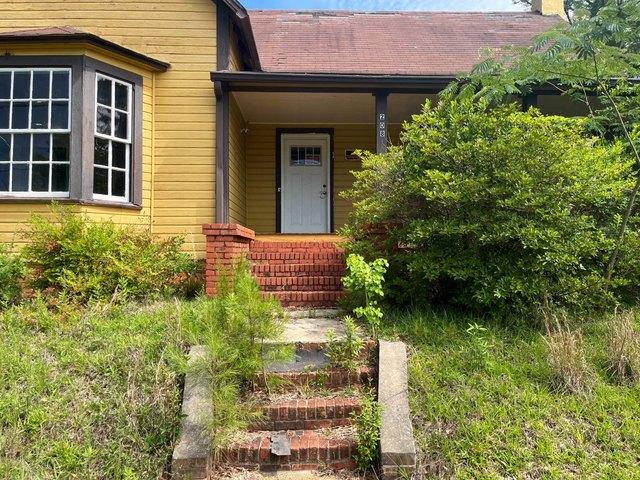208 W Mill St, Georgiana, AL 36033