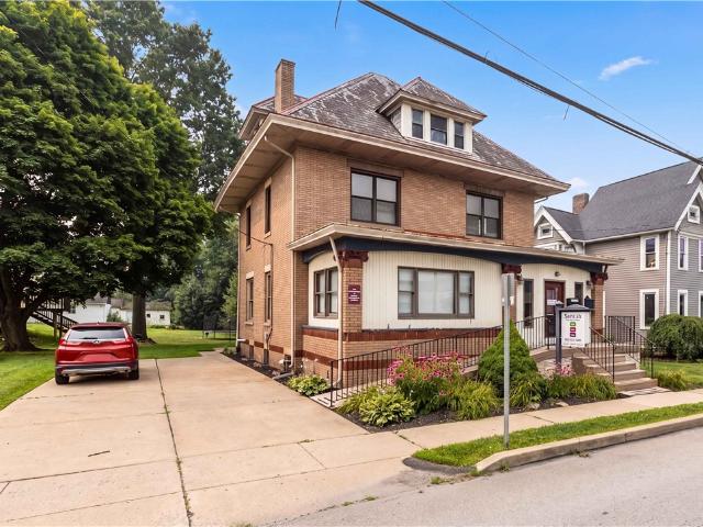 208 W New Castle St