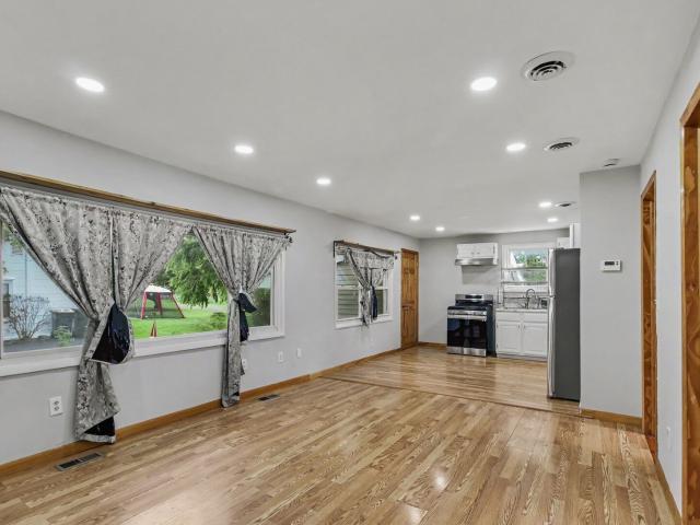 208 W Nippersink Road