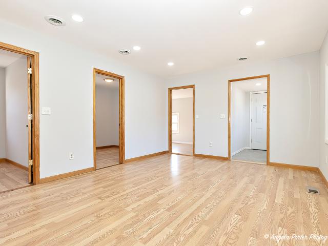 208 W Nippersink Road