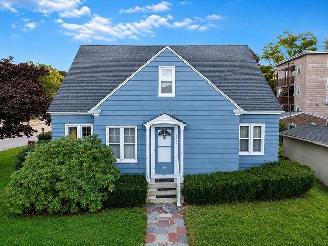 208 Woodland St, Fitchburg, MA 01420