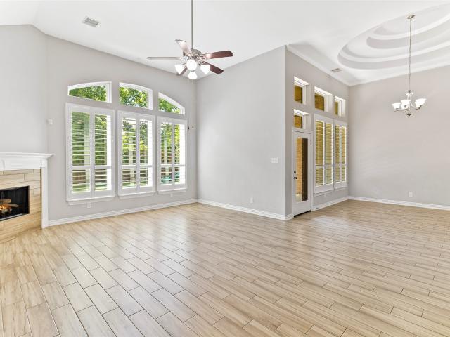 208 Woodside Court