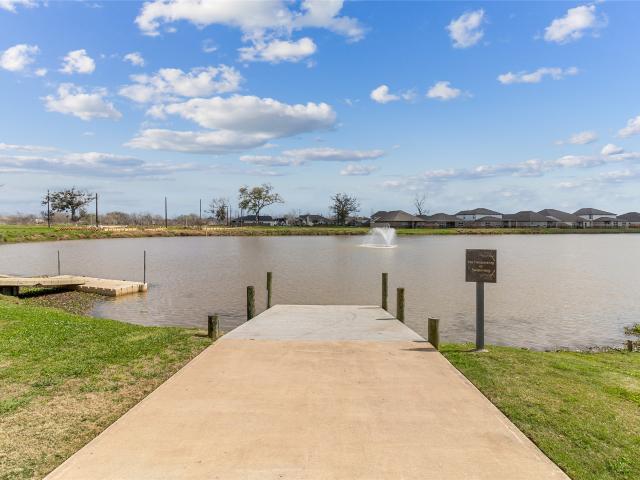 208 Woodside Ct, Clute, TX 77531 | MLS #39293