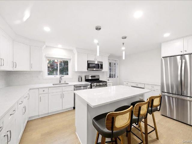 208 Woodworth Ave, Unit A, Yonkers, NY 10701 | MLS #977663 | Compass