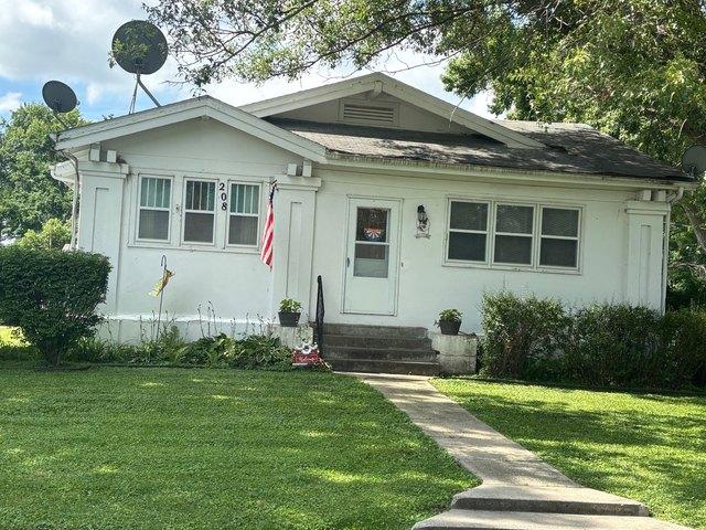 208 Worden St, Farragut, IA 51639