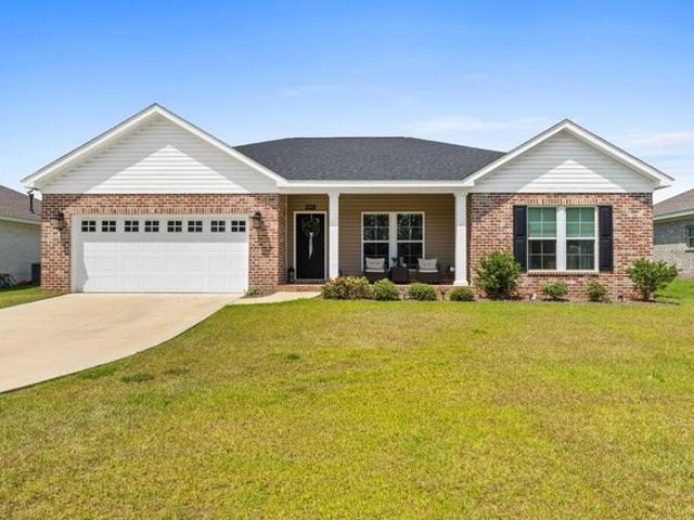 208 Wellington Way, Headland, AL 36345