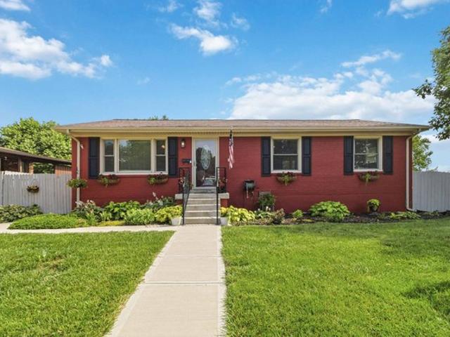 208 Westmoreland Ct, Georgetown, KY 40324