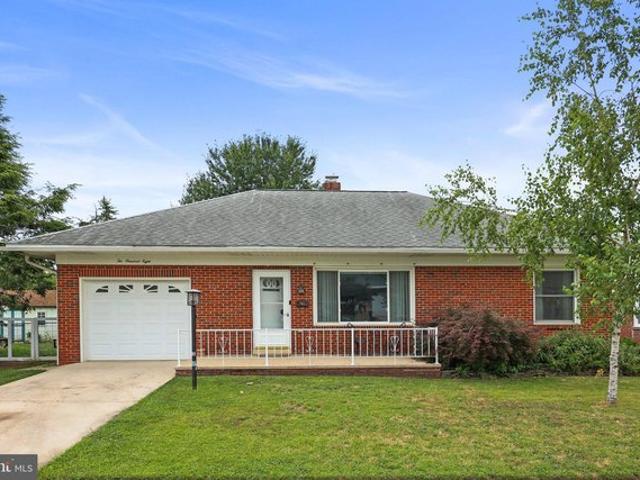 208 Willow St, Hanover, PA 17331