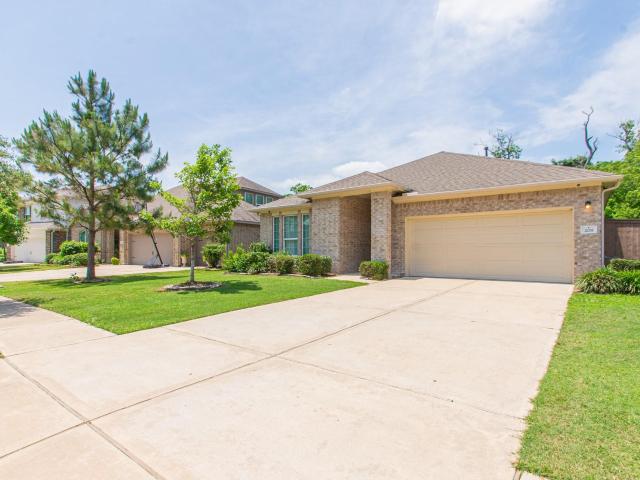 208 Timber Grove Ct, Clute, TX 77531 | MLS #9633 | Compass