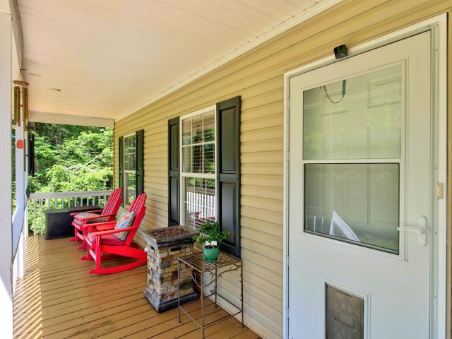 208 Valley Road