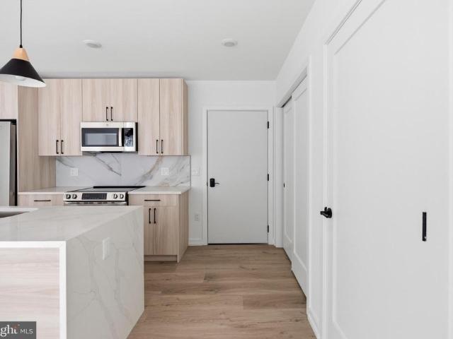 208 Vine Street # 2C
