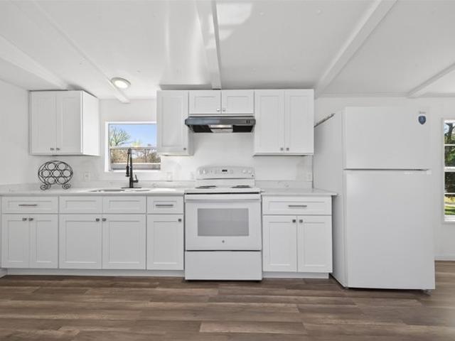 208 Yaupon Hbr, Onalaska, TX 77360