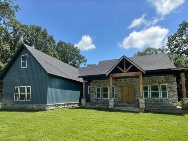 2094 N Farm Road 241, Strafford, MO 65757
