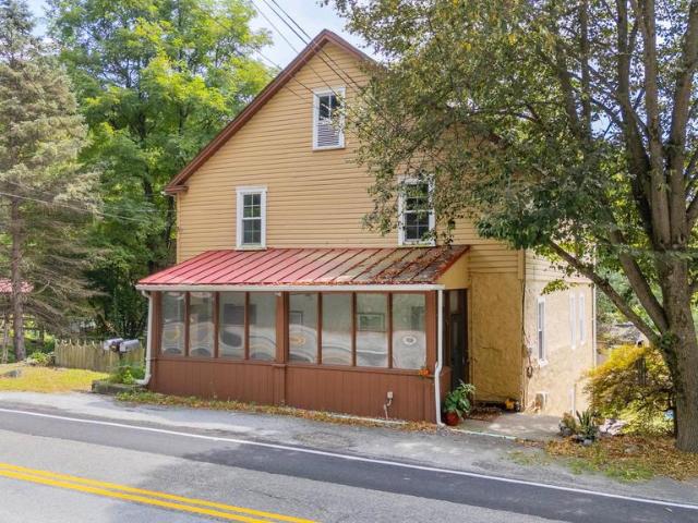 2094 Strasburg Road