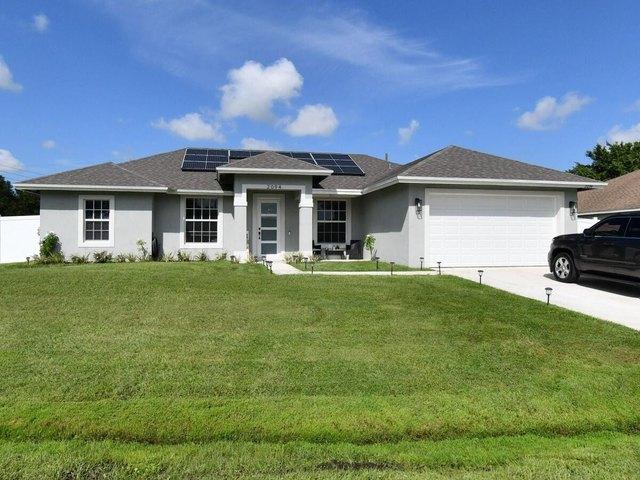 2094 SW Capeador St, Port Saint Lucie, FL 34953