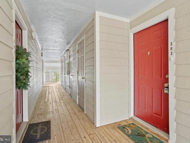 20951 Timber Ridge Ter, Unit 303, Ashburn, VA 20147 | MLS #VALO2119 | Compass