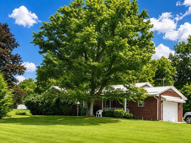 20952 Seneca Trl, Marlinton, WV 24954
