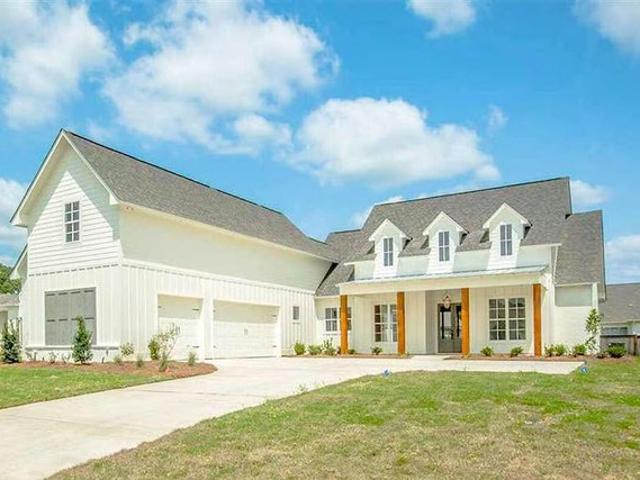 20957 N Dixboro Rd, Green Oak Township, MI 48178