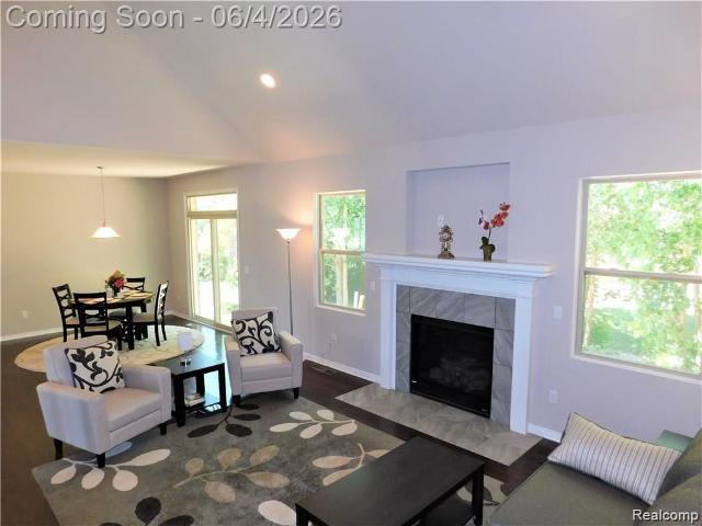 20955 Oak Ridge Drive