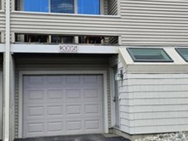 2095 Fox Hollow Dr, Okemos, MI 48864