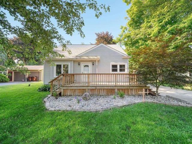 2095 Harold St, Adrian, MI 49221
