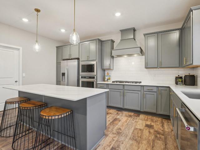 2095 Kestrel Drive