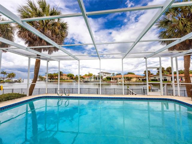 2096 Massachusetts Ave NE, St. Petersburg, FL 33703 | MLS #TB8392