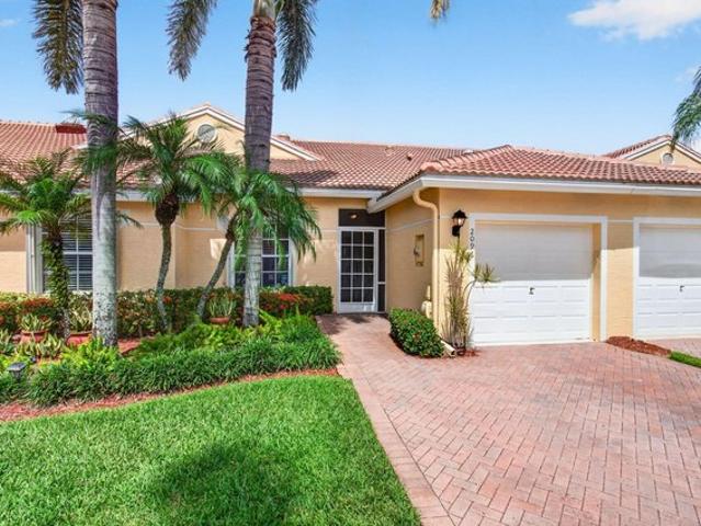 2096 Stonington Ter, West Palm Beach, FL 33411