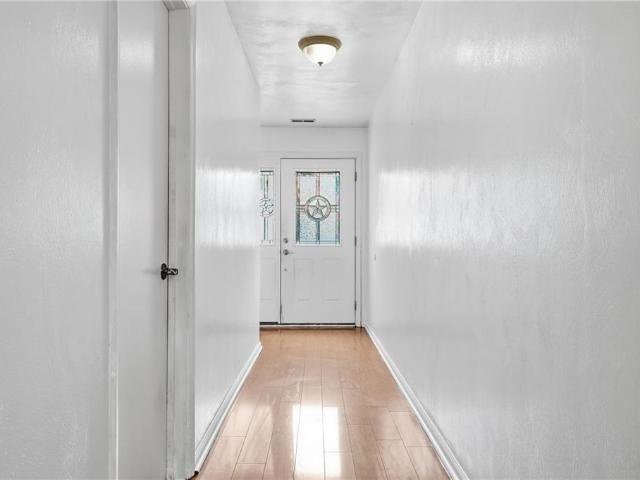 2096 Weybridge DR