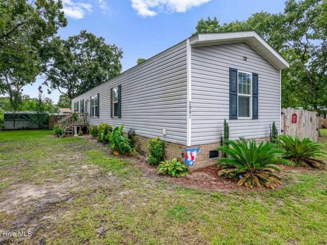 2097 Seashore Hills Rd SW, Supply, NC 28462