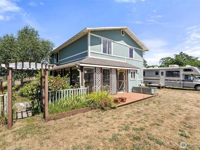 2098 State Route 105, Grayland, WA 98547