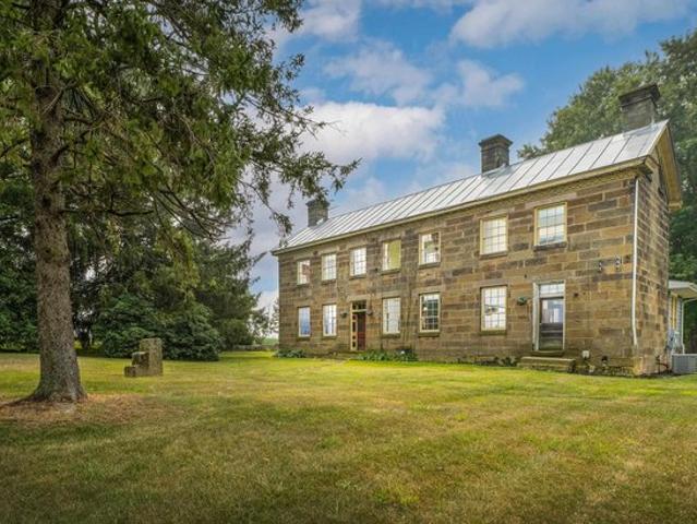 20992 Sycamore Rd, Mount Vernon, OH 43050