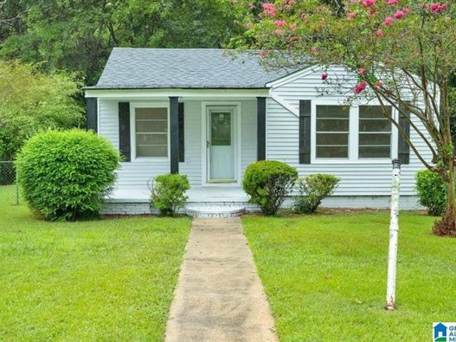 2099 Cherry Ave, Hueytown, AL 35023