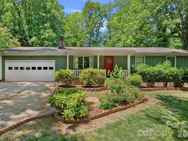 2099 Rock Springs Cir, Denver, NC 28037