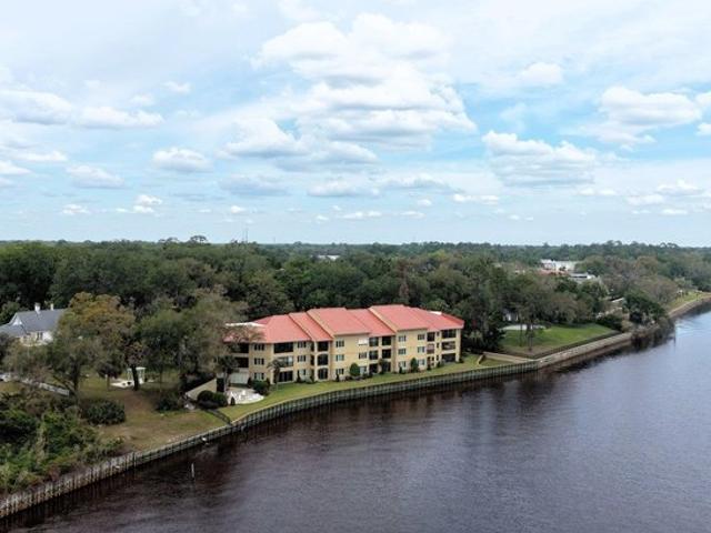 2099 Winterbourne E Apt 306, Orange Park, FL 32073