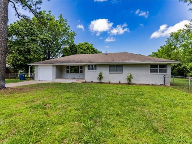 20902 Dawn Hill East Rd, Gentry, AR 72734