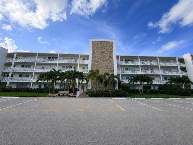 2090 Newport S Unit 2090, Deerfield Beach, FL 33442