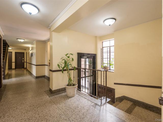 2090 Barnes Avenue, Unit 2H
