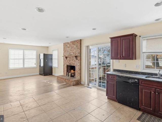 2090 Blue Bell Rd, Williamstown, NJ 08094 | MLS #NJGL2075
