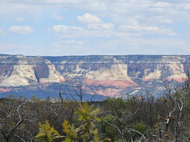 2090 County Road Lot 1, Mount Carmel, UT 84755