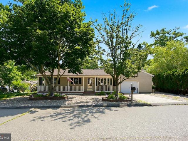2090 Crestwood Drive