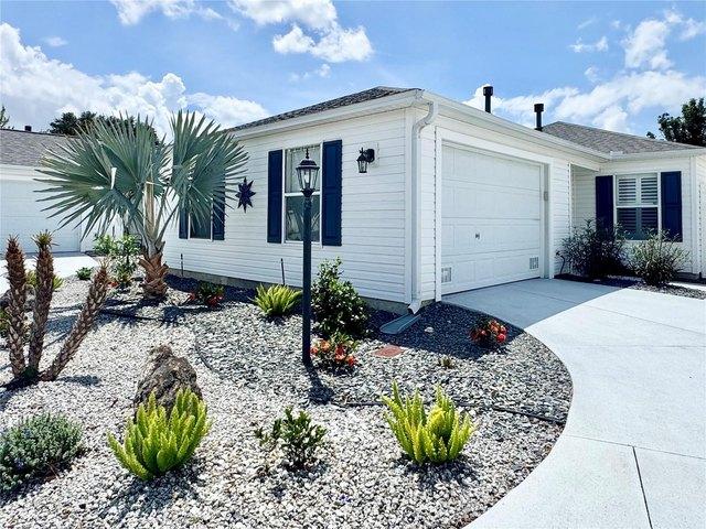 2090 Inverness Pl, The Villages, FL 32162