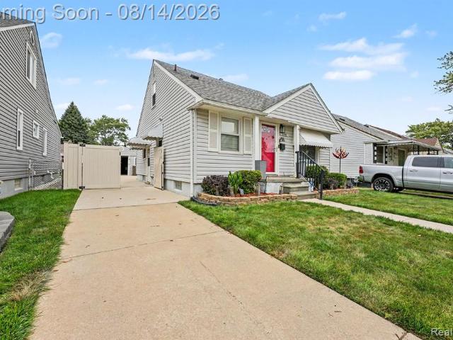 2090 Leblanc Street