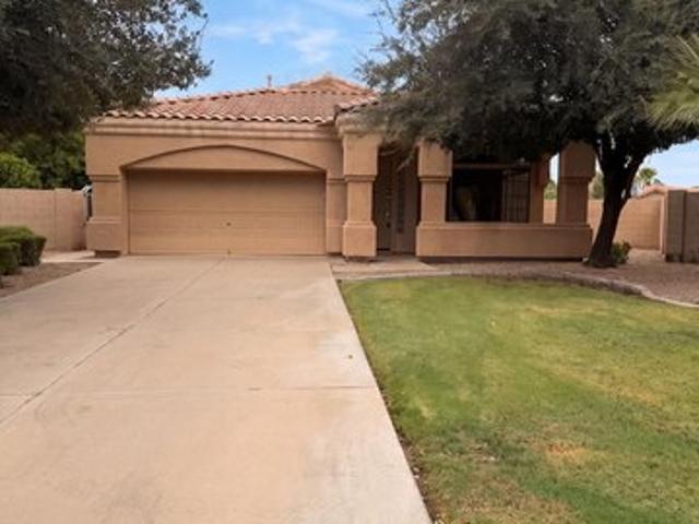 2090 W Corona Dr, Chandler, AZ 85224