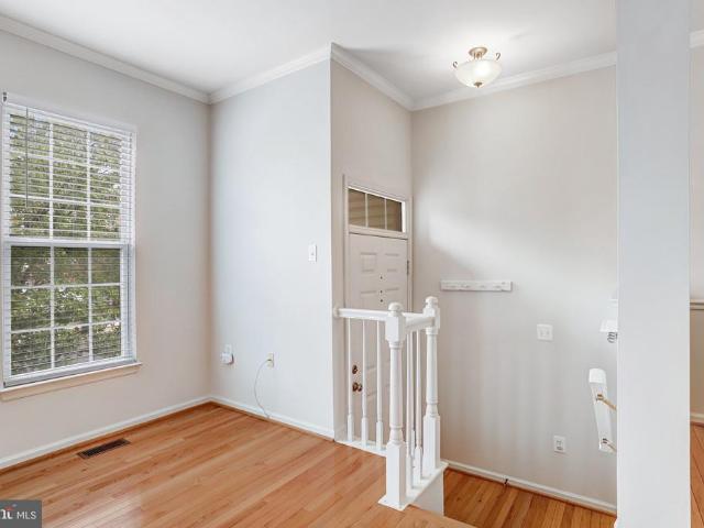 20913 Sandstone Square